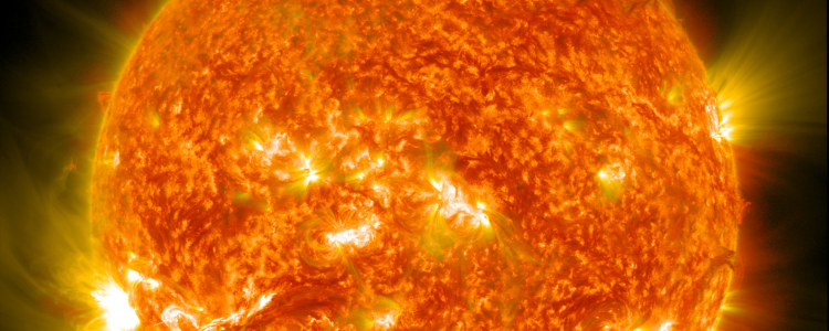 Buraco coronal 62 vezes maior do que a terra se abre no sol: Entenda o ...